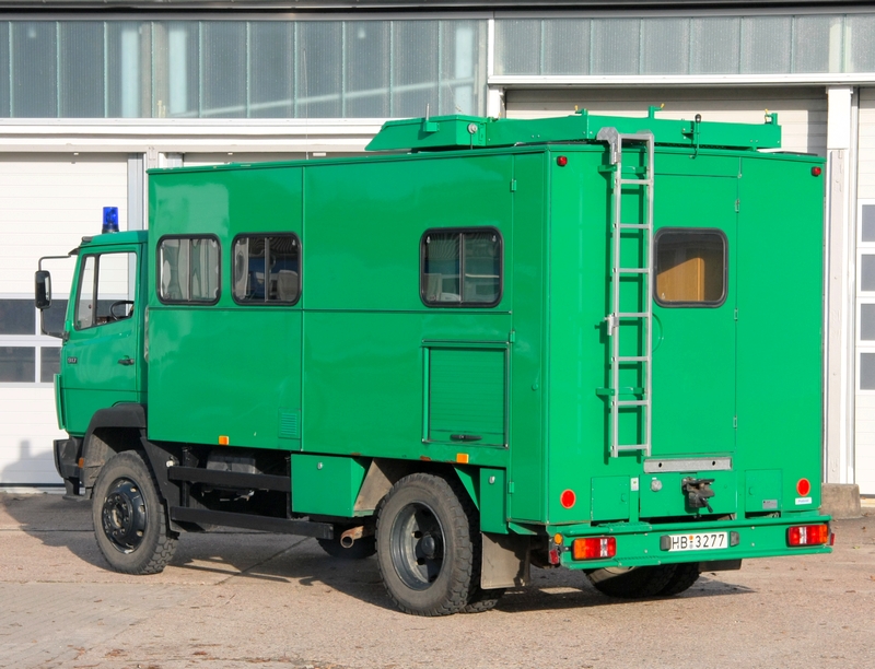 Polizeiautos.de - Mercedes-Benz 917 AF